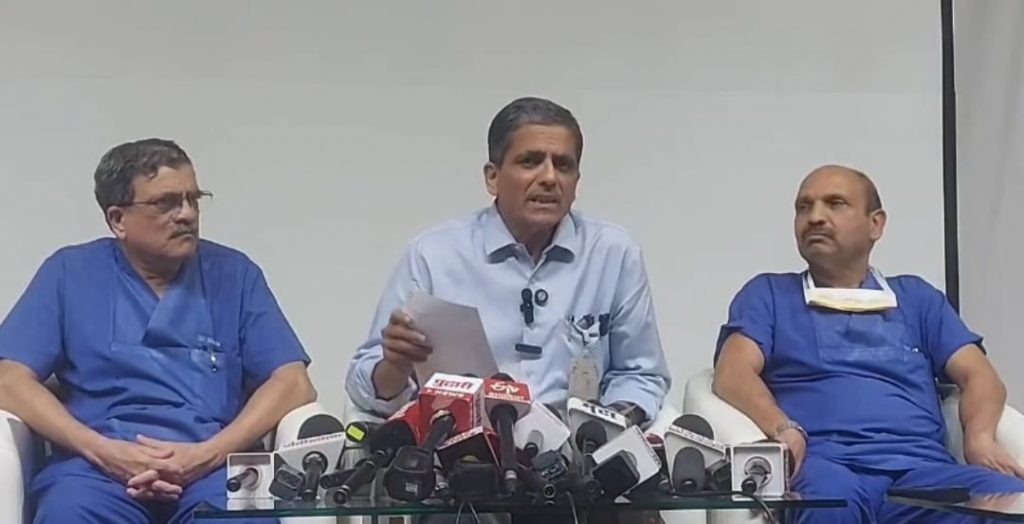 Pune: Rs 10 Lakh Demand Was a Mistake, Says Deenanath Mangeshkar ...