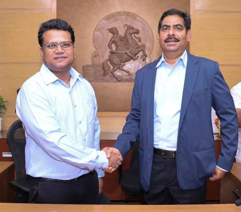 Pune: Naval Kishore Ram Takes Charge as PMC Commissioner, Vows ...