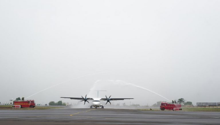 Mohol flags off FLY91's inaugural flight from Solapur to Goa - Punekar News