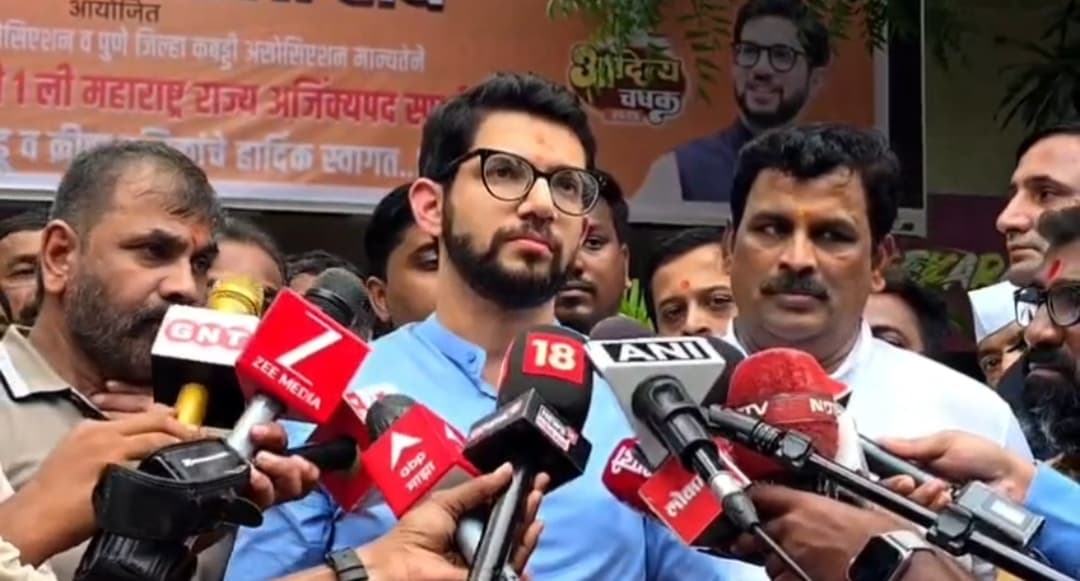 Raj Thackeray and Uddhav Thackeray to Reunite? See What Aditya ...