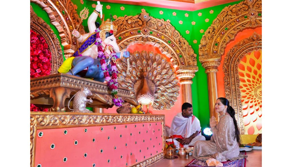 Pune: Historic Shreemant Bhausaheb Rangari Ganpati Welcomes Bappa with ...