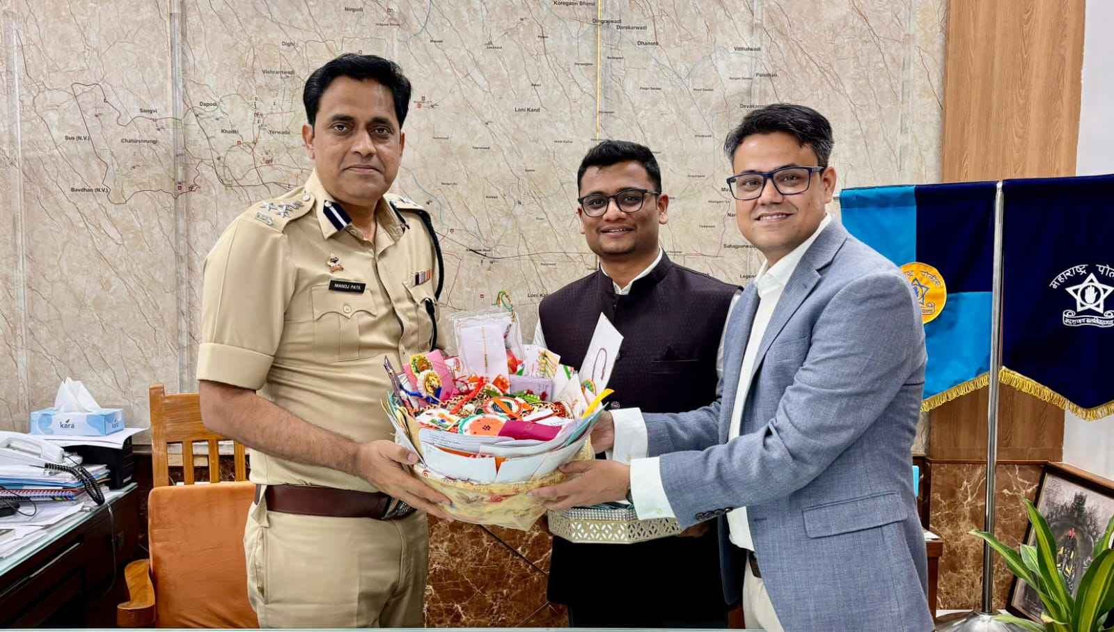 Rakhis of Gratitude: School Kids Honour Pune Traffic Police with ...