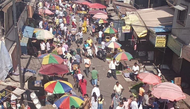 Pune: Encroachment and Traffic Congestion Plague Raviwar Peth, Citizens ...