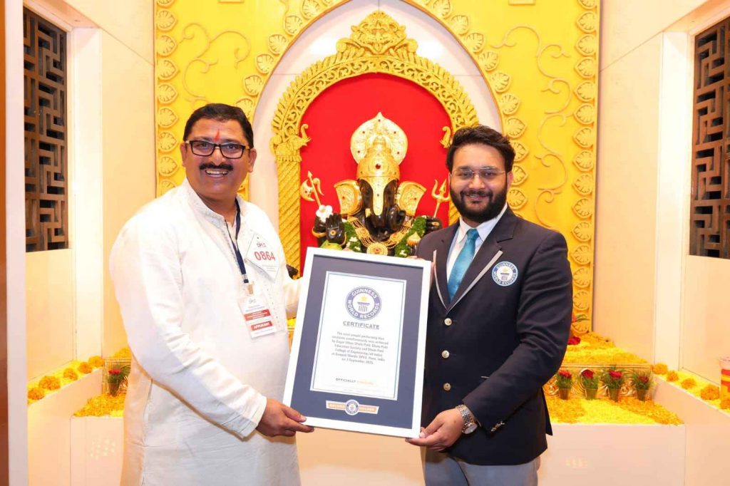 Pune Sets New Guinness World Record for Ganesh Aarti during Ganeshotsav ...