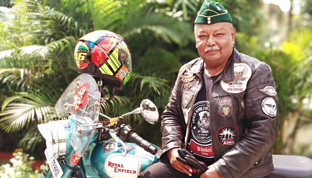 At 77, Pune’s Lt. Col. Sohan Roy Conquers Umling La, the World’s ...