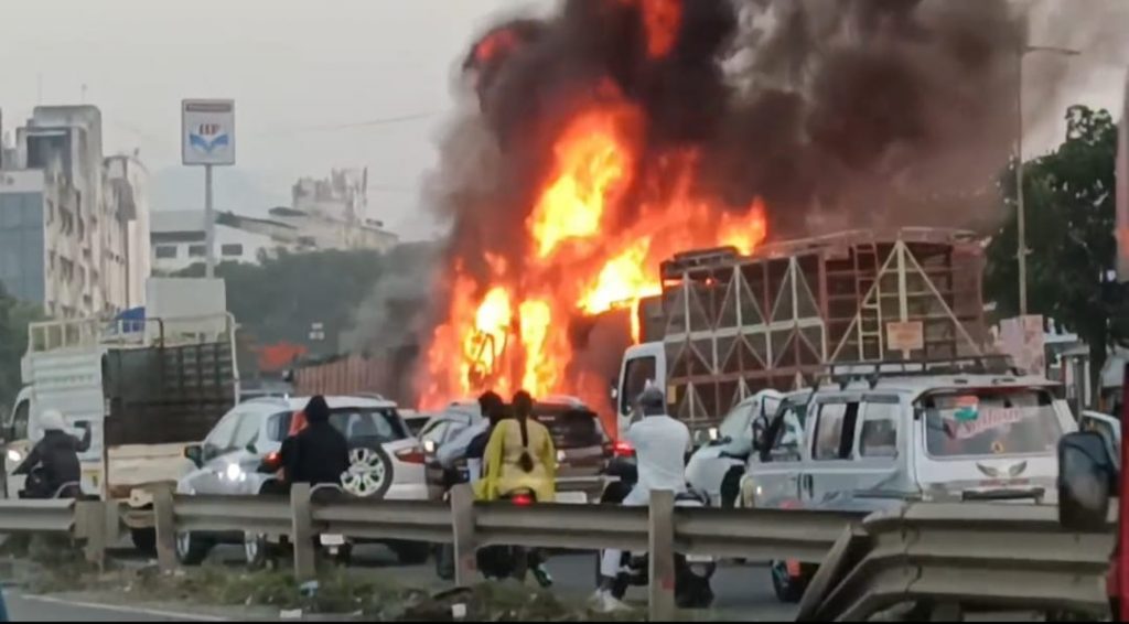 Horrific Accident on Pune’s Navale Bridge: Two Trucks Ablaze, Car ...