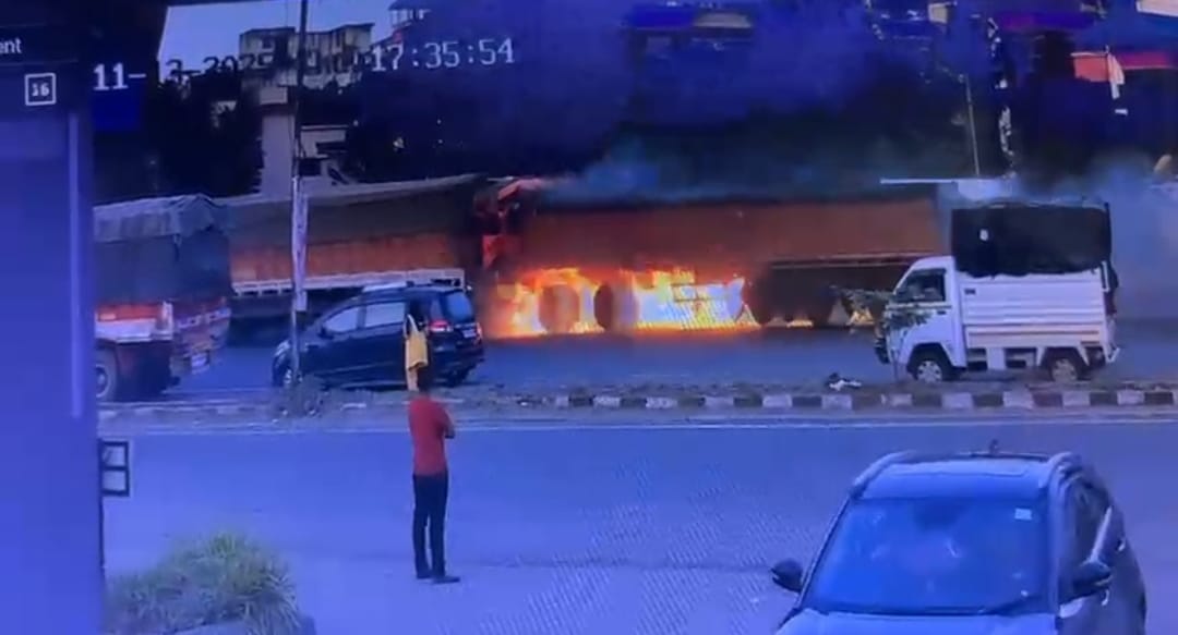 CCTV Footage Captures Horror of Navale Bridge Accident in Pune ...