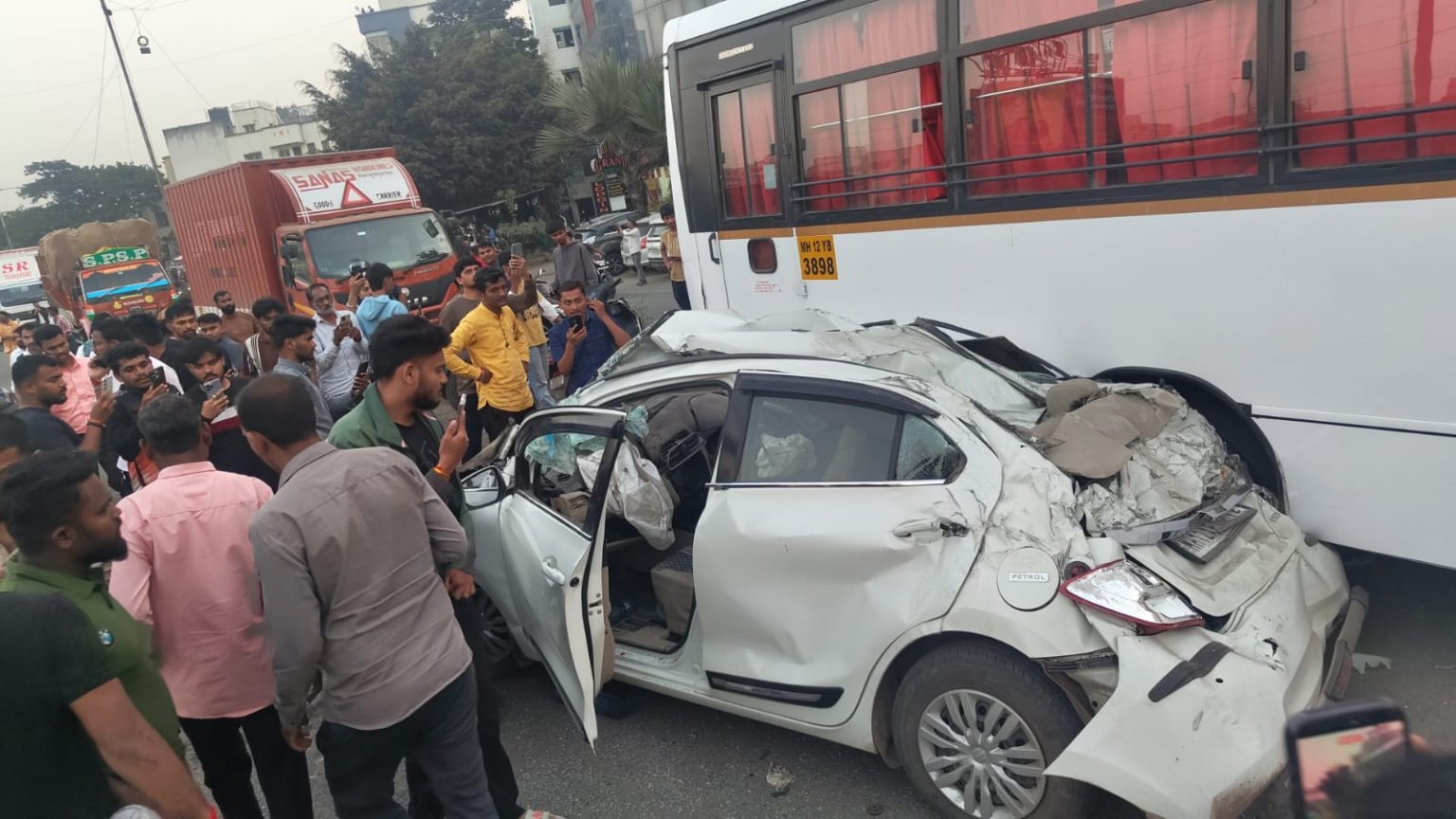 Pune: Access Roads Near Navale Bridge Closed After Fatal Accident ...
