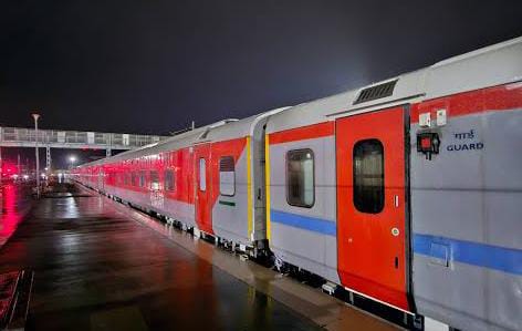 Pune-Ahmedabad, Bhuj, Veraval Trains to Get LHB Upgrade - Punekar News