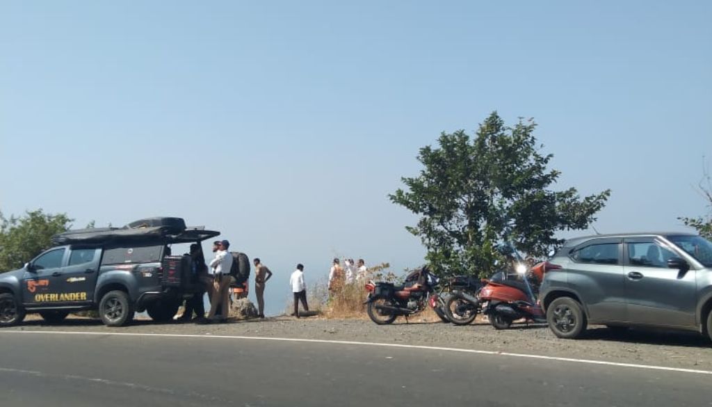 Six Youths from Pune Feared Dead as Thar Falls into 500-Foot Gorge in ...