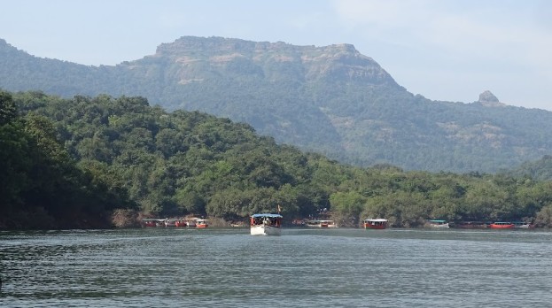 Pune: Historic Vasota Fort Reopens for Tourists from November 1 ...