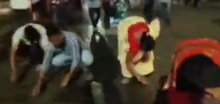 Pune: Viral Video Shows People Collecting Cash at Navale Bridge ...