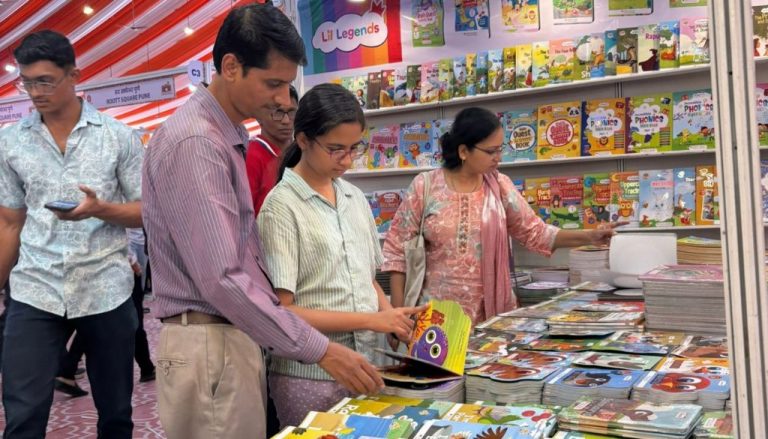 Pune Book Festival 2025 Kicks Off at Fergusson College Grounds with 900 ...