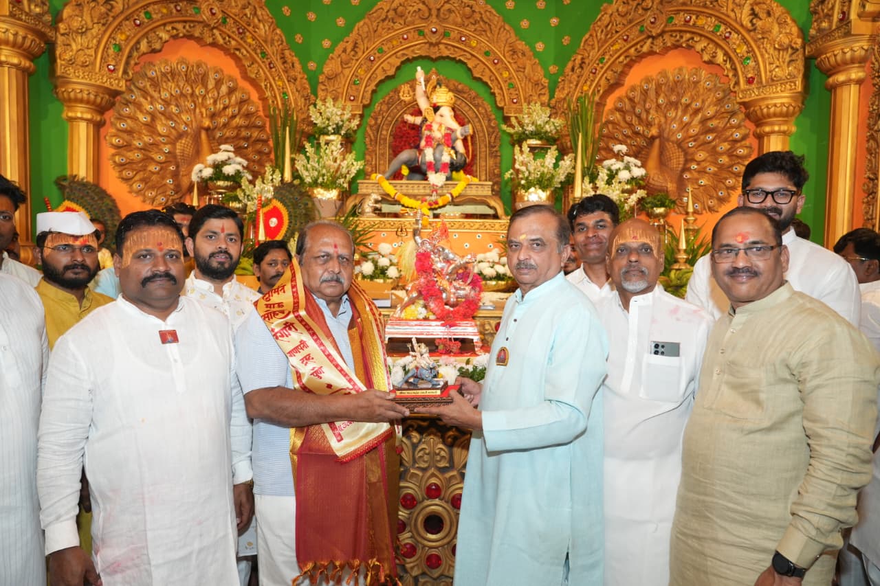 Pune: Ganesh Janmotsav Celebrated with Great Enthusiasm at Shrimant ...