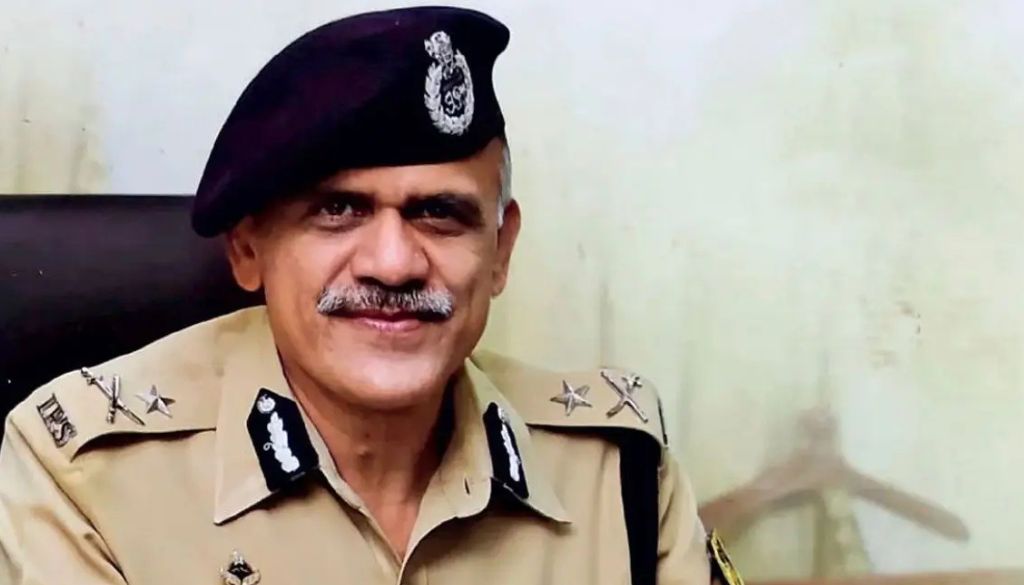 DGP Sadanand Date Directs Pune, Pimpri-Chinchwad Police to Break ...